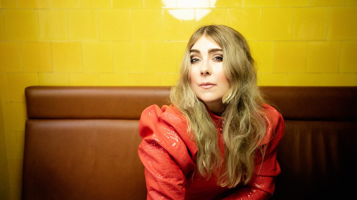 Miss Li | All Things Live