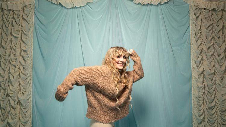 Miss Li | All Things Live